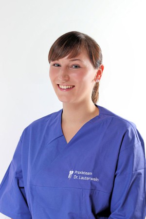 Frau Setzer | Zahnarztpraxis Dr. med. dent. Michael Lauterwein